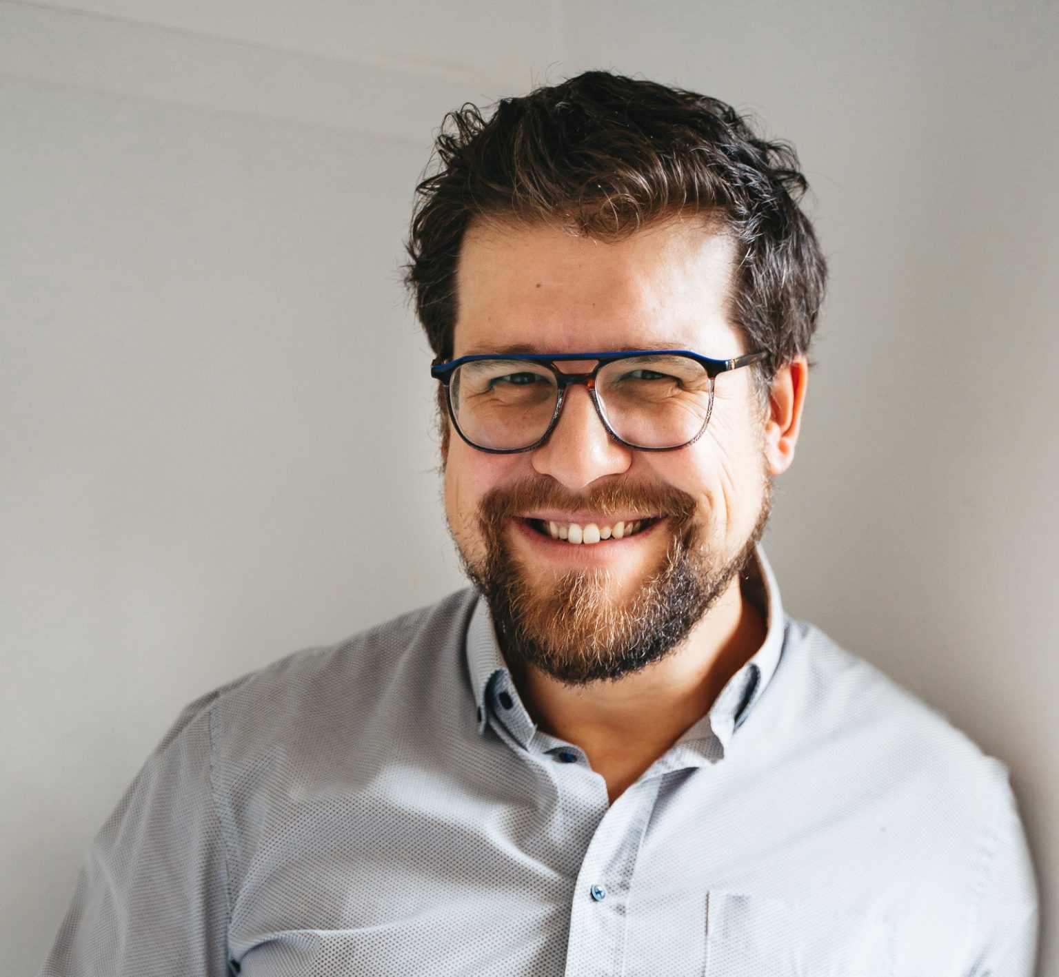 2025-09-26 – Hovory při víně s hostem Jirkou 382. díl – 165 min. | Svobodný vysílač CS